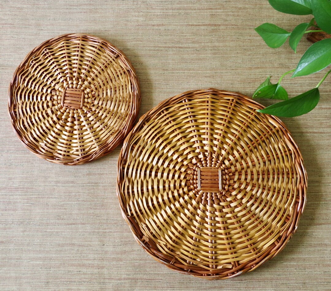 Vintage Round Wall Baskets With Scalloped Edges and Square - Etsy
