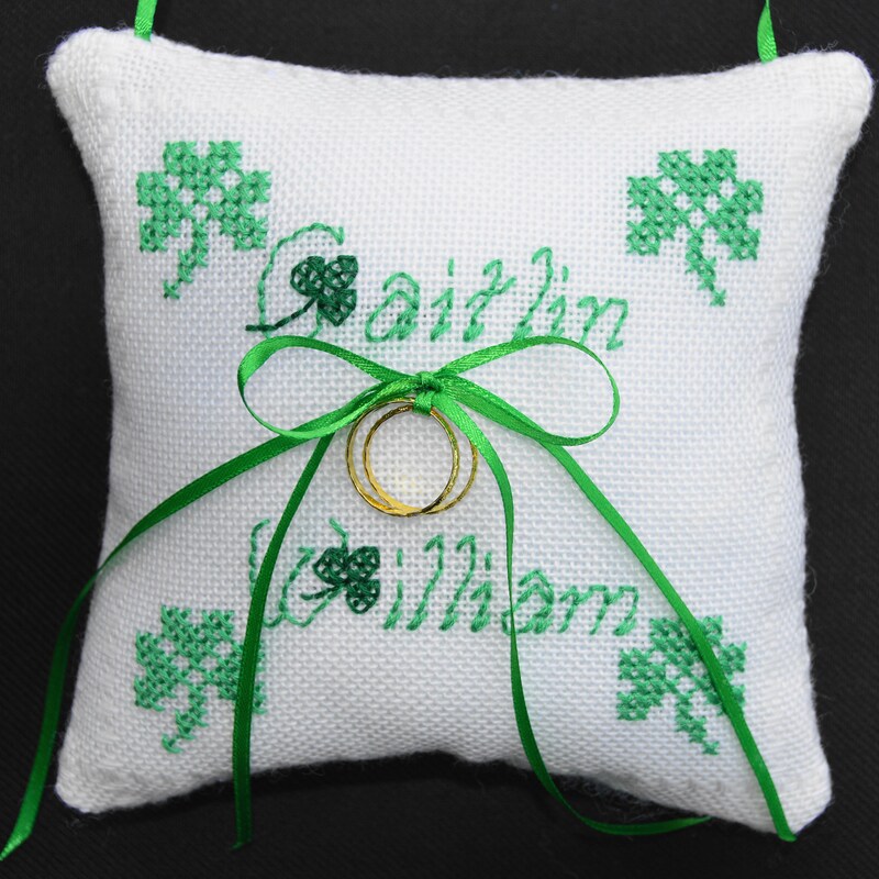 Shamrock Ring - Etsy