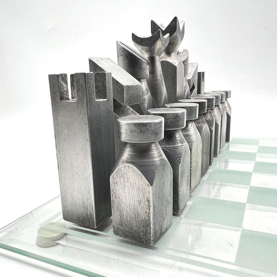 Modernist Metal Chess Set. Minimalist Design Black & Silver Aluminium ...