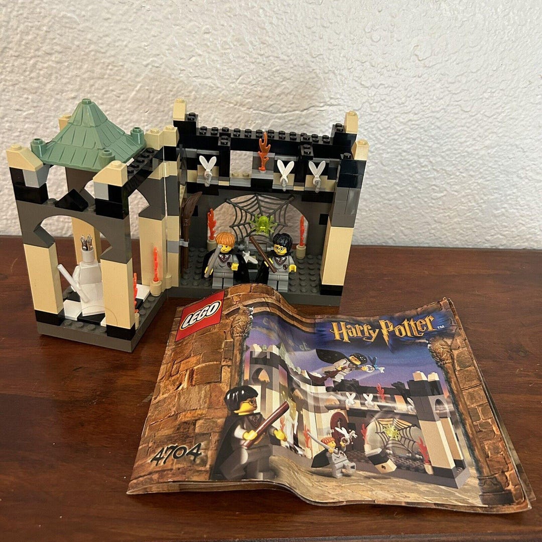 LEGO 4704 Harry Potter Chamber of the Winged Keys 100% W/manual & All ...