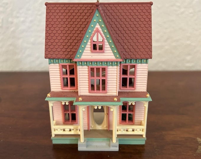 1996 Hallmark Keepsake - Nostalgic Houses and Shops #13 Victorian ...