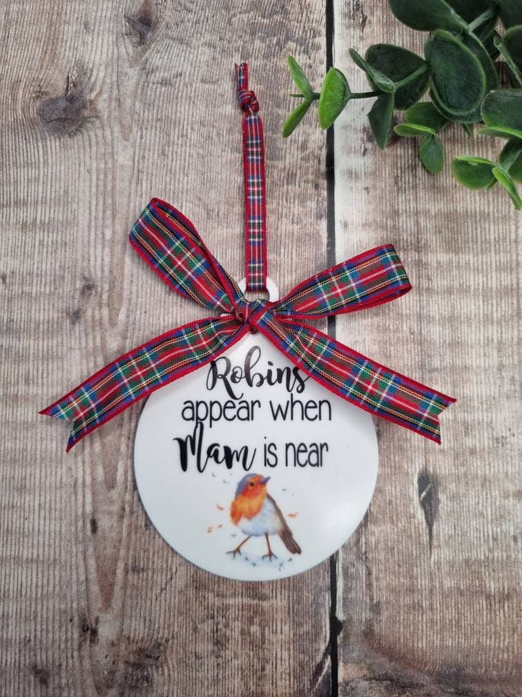 Robins Appear When Angels Are Near Personalised Christmas Tree - Etsy UK