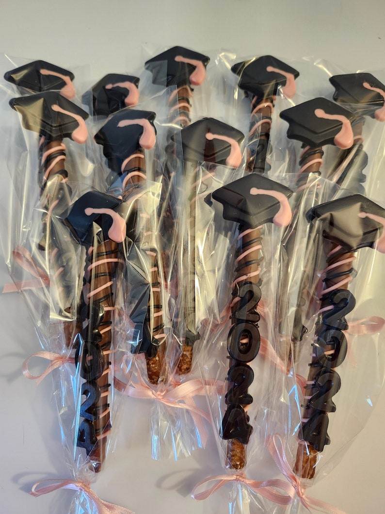 Graduation Cap 2025 Chocolate Covered Pretzel Rods(12) - Etsy