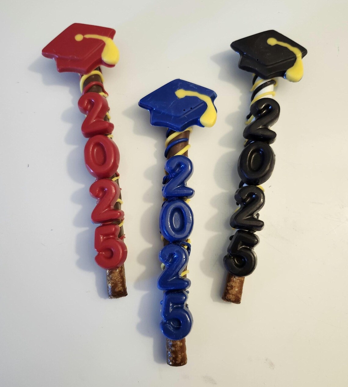 Graduation Cap 2025 Chocolate Covered Pretzel Rods(12) - Etsy