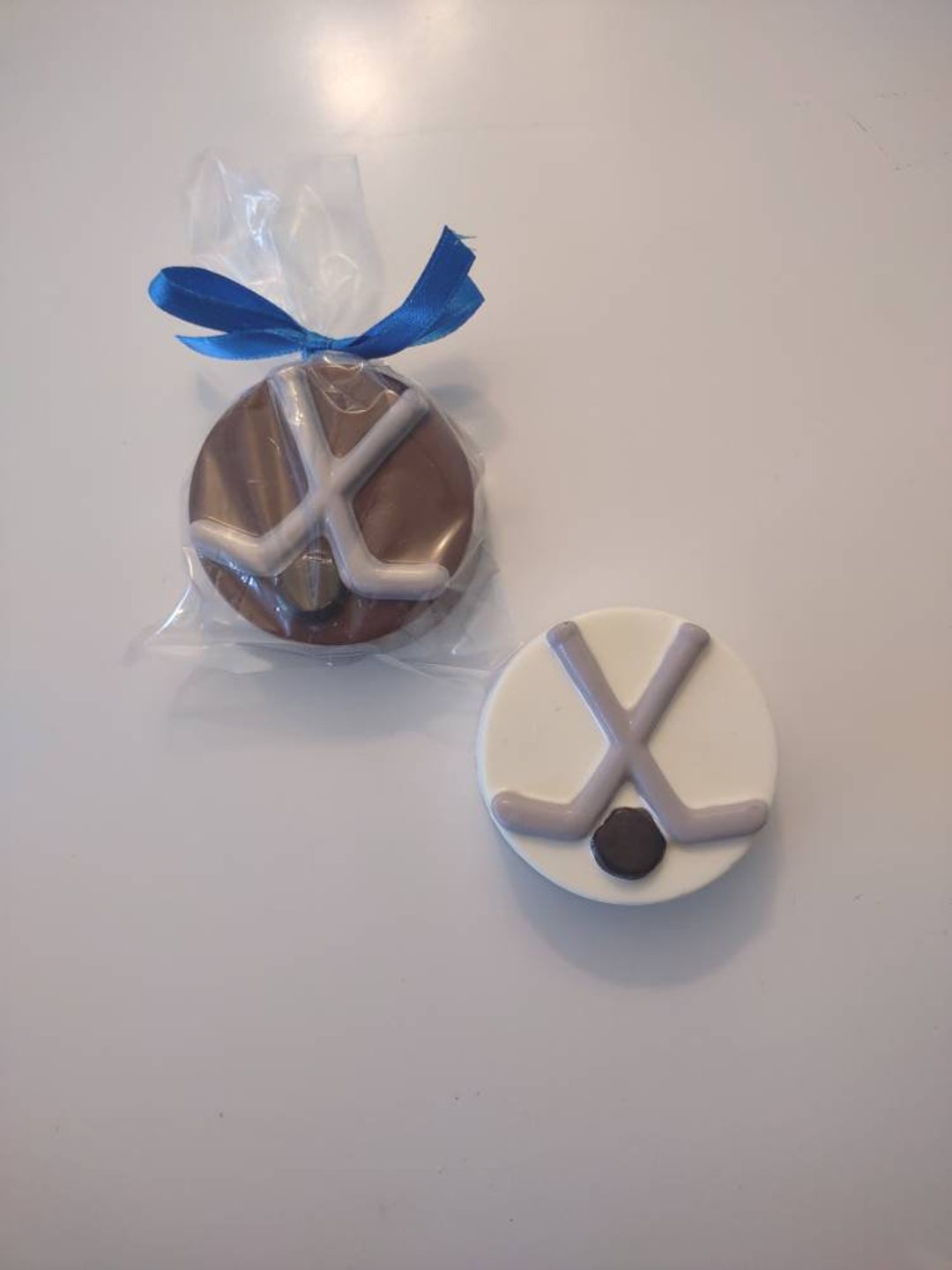 Hockey Chocolate Covered Oreos or Cake Pucks(12) - Etsy