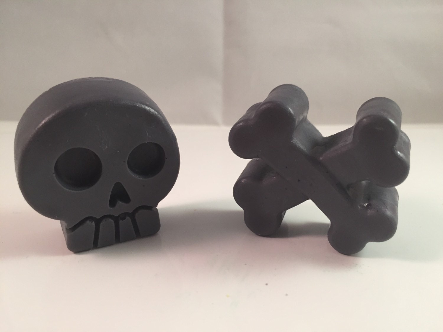Skull & Crossbone Soaps / Pirate Soaps / Skeleton Soaps / Bone - Etsy