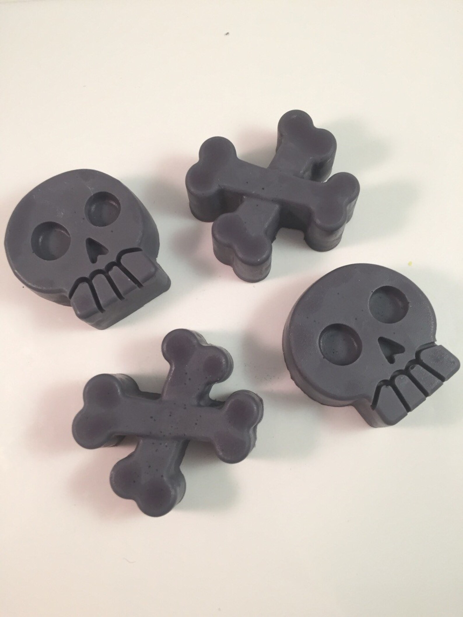 Skull & Crossbone Soaps / Pirate Soaps / Skeleton Soaps / Bone - Etsy