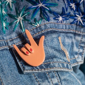 I Love You Sign Language Pin Badge Gift ASL BSL AUSLAN - Etsy