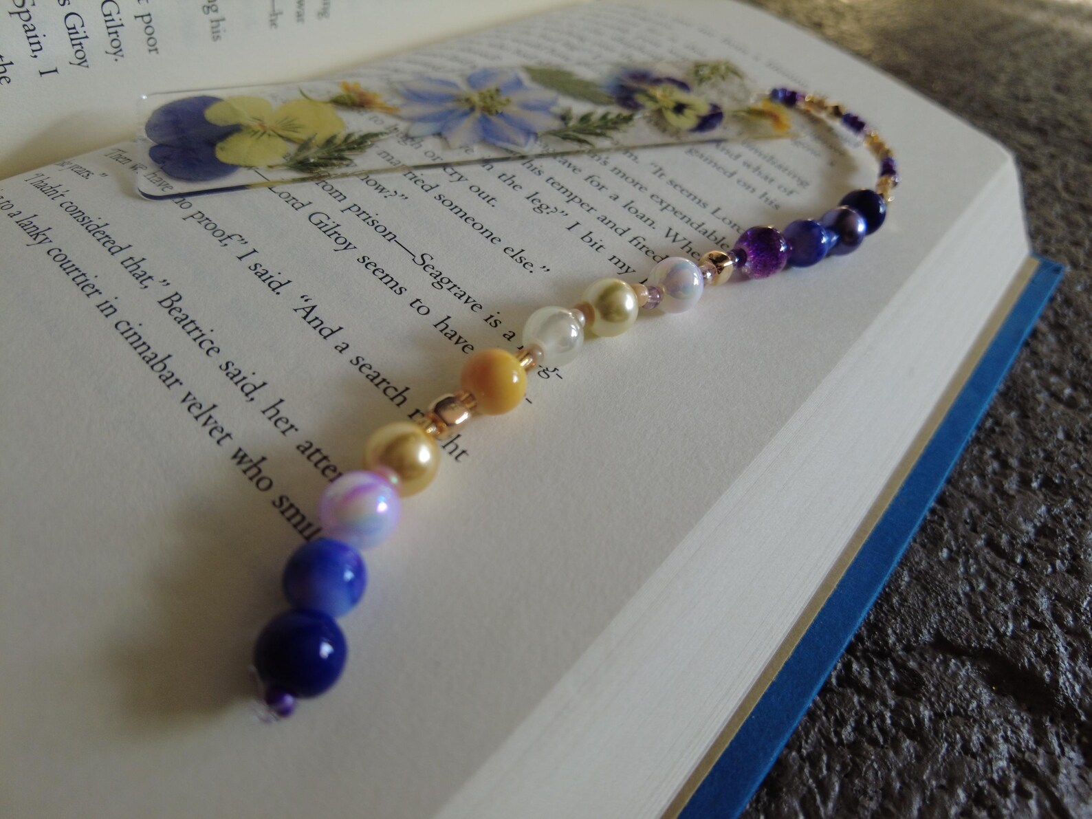 Pressed Flower Bookmark: Purple Wildflower, Glass & Pearl Beads - Etsy