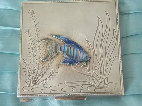 Silver Compact Enamel Fish Underwater Engraved Heavy … - Gem