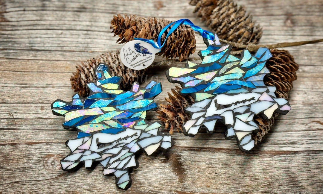 Northern Lights Snowflake With Dog Mushing Team Mosaic Glass -magnet ...
