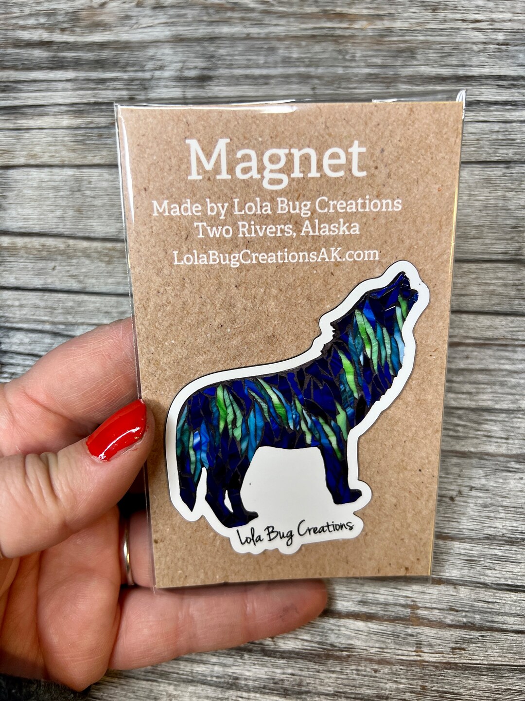 Northern Lights Wolf Thin Magnet - Etsy