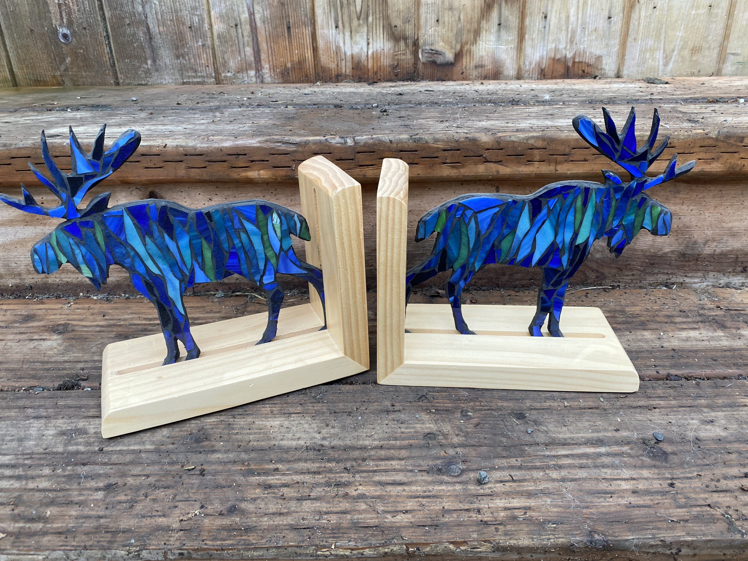 Northern Lights Moose Bookend - Etsy