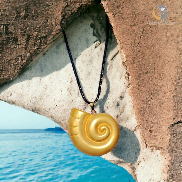 Ursula Necklace - Etsy