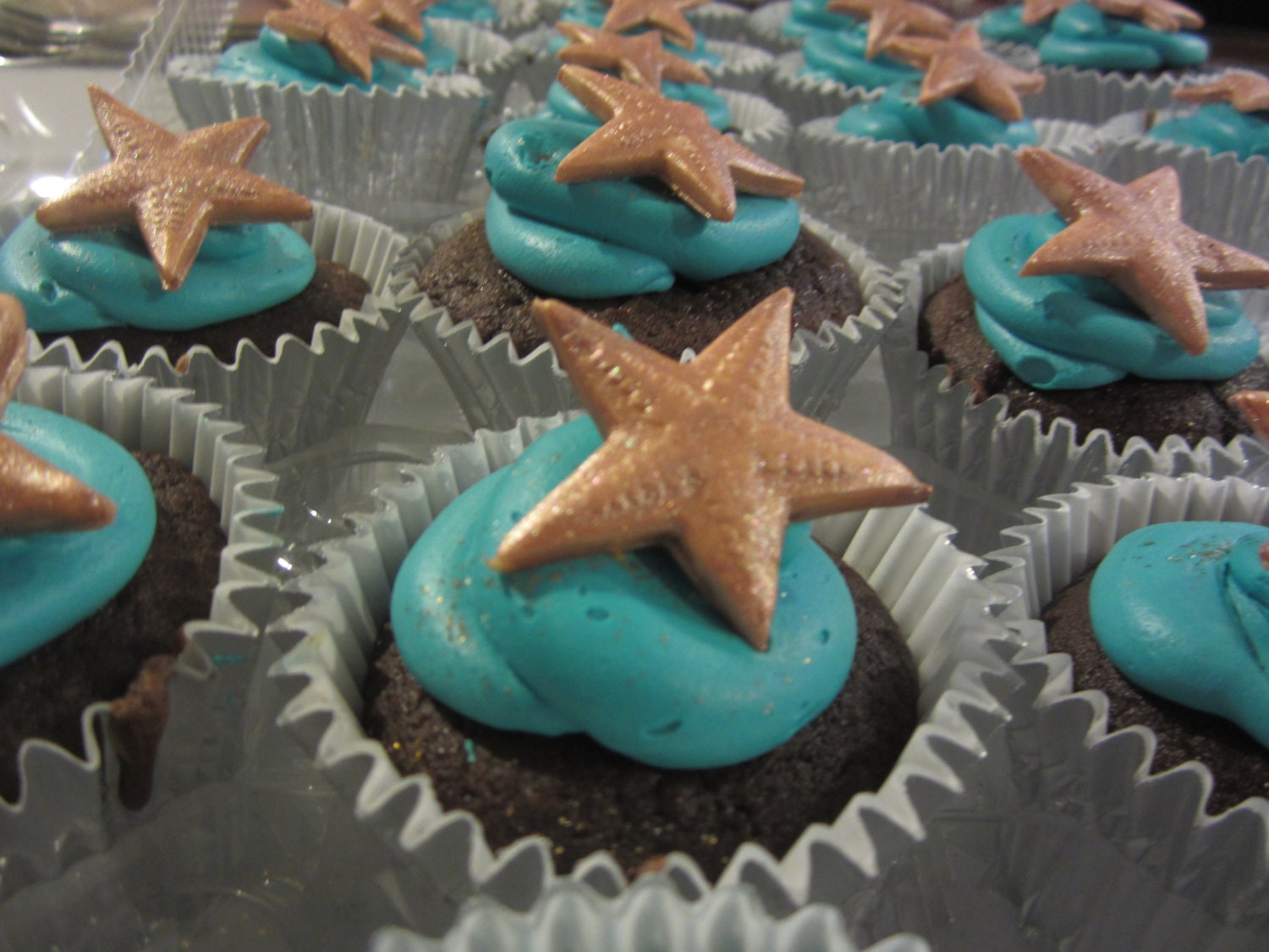 Edible Fondant Starfish or Sand Dollar Cupcake Toppers | Etsy