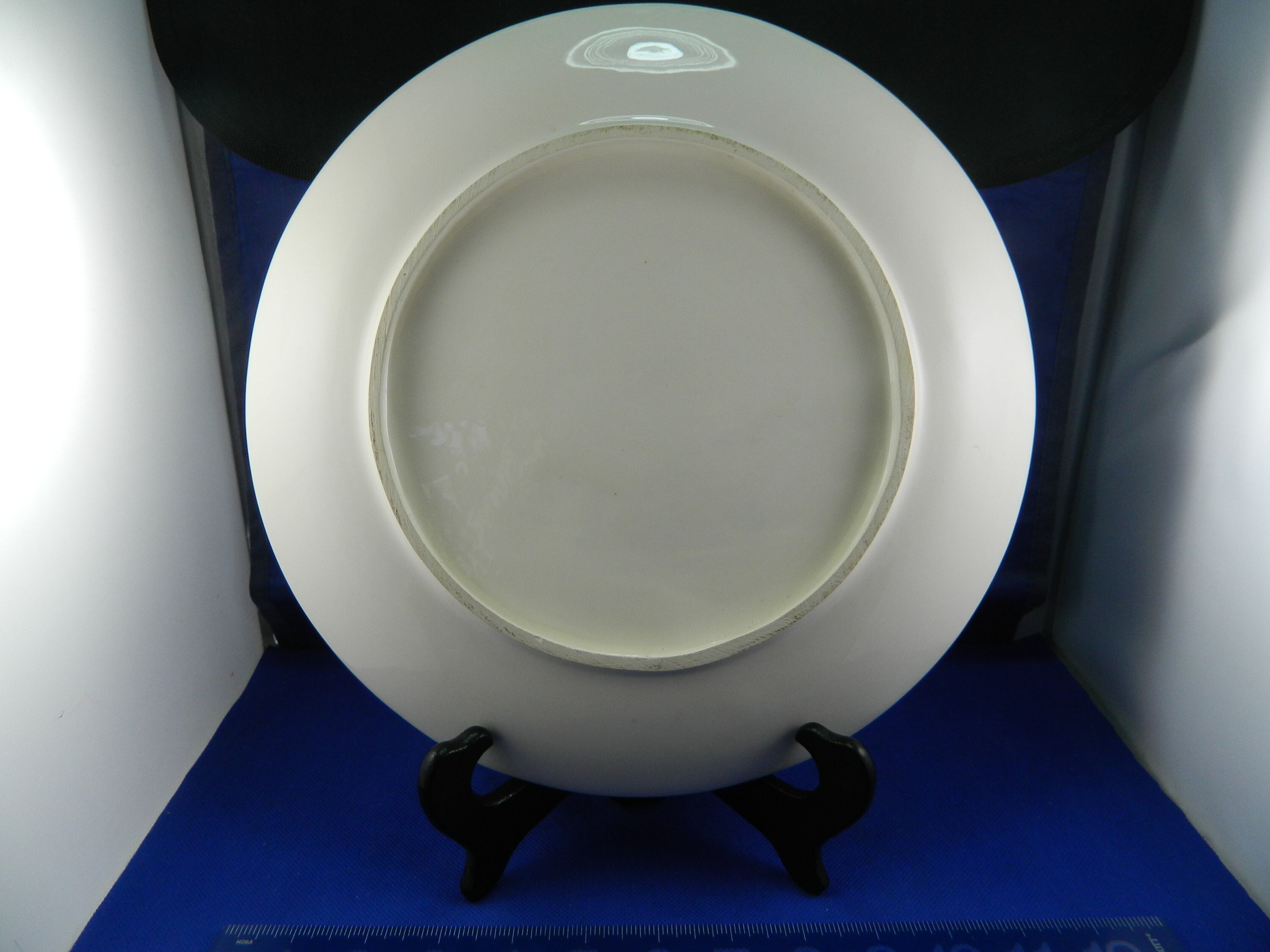 Matthew Adams Eskimo Ice Fishing Plate - 11.5" Diameter - No Chips or ...