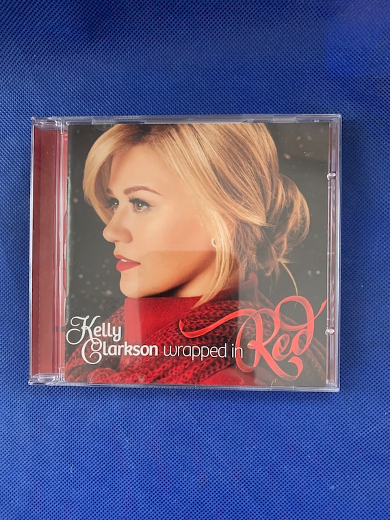 Kelly Clarkson Wrapped In Red