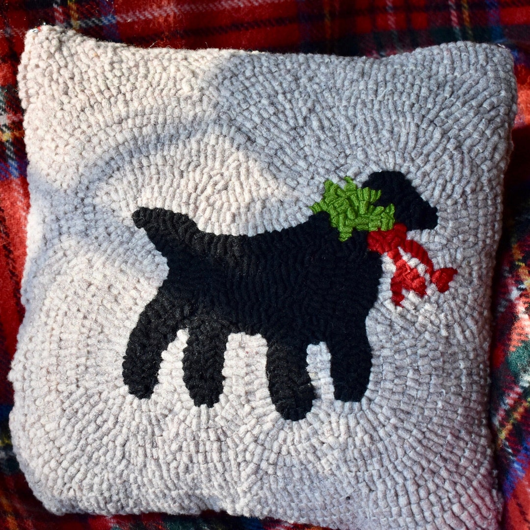 Wool Hand Hooked Rug Christmas Black Lab Pillow, Dog With Wreath - Etsy