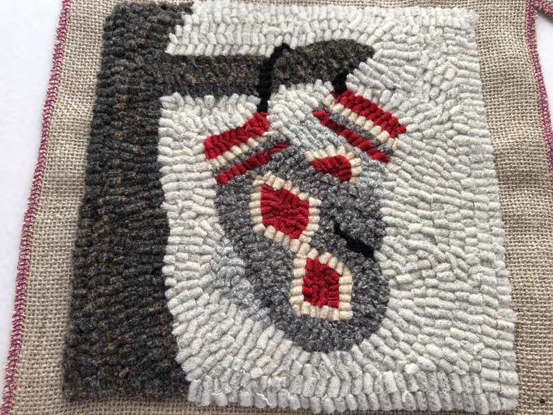 Rug hooking or needle punch pattern Mittens on a | Etsy