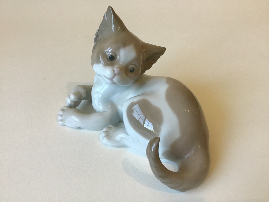 Lladro Surprised Cat Kitty Pet Me Porcelain Figurine #5114 - Etsy