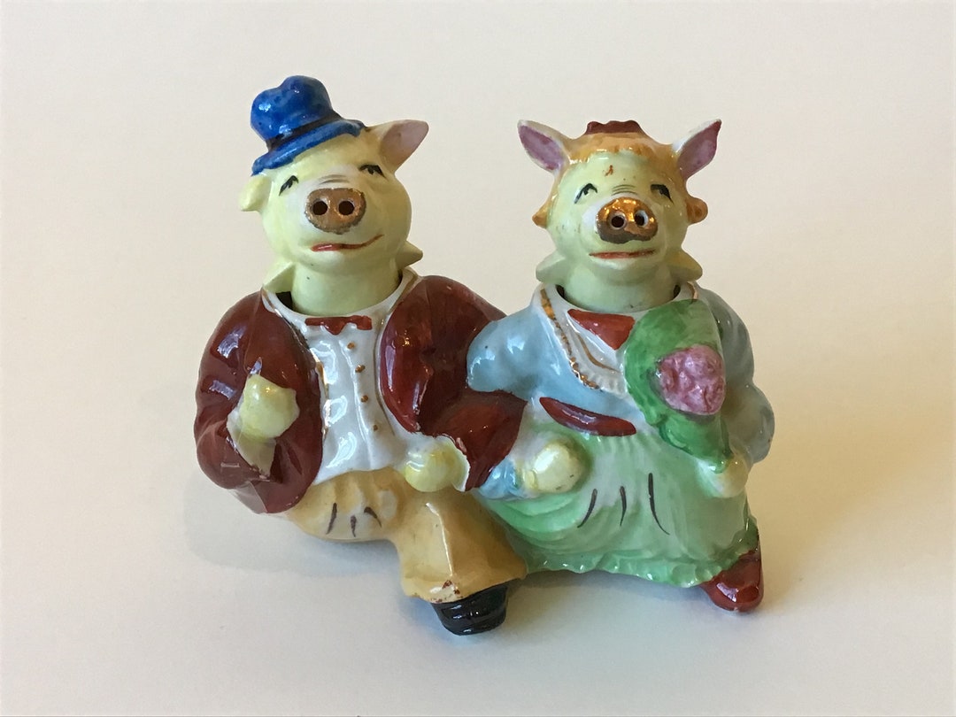 Vintage Dressed up Pig Couple Nodder Salt and Pepper Shakers Japan - Etsy