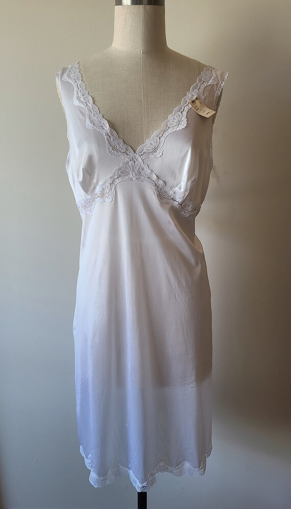 80's Sears NWT full slip/ white nylon with Lace / Wi… - Gem