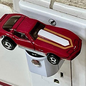 Classic Red Chevy Corvette Stingray Mini Nightlight Replica Metal Model ...