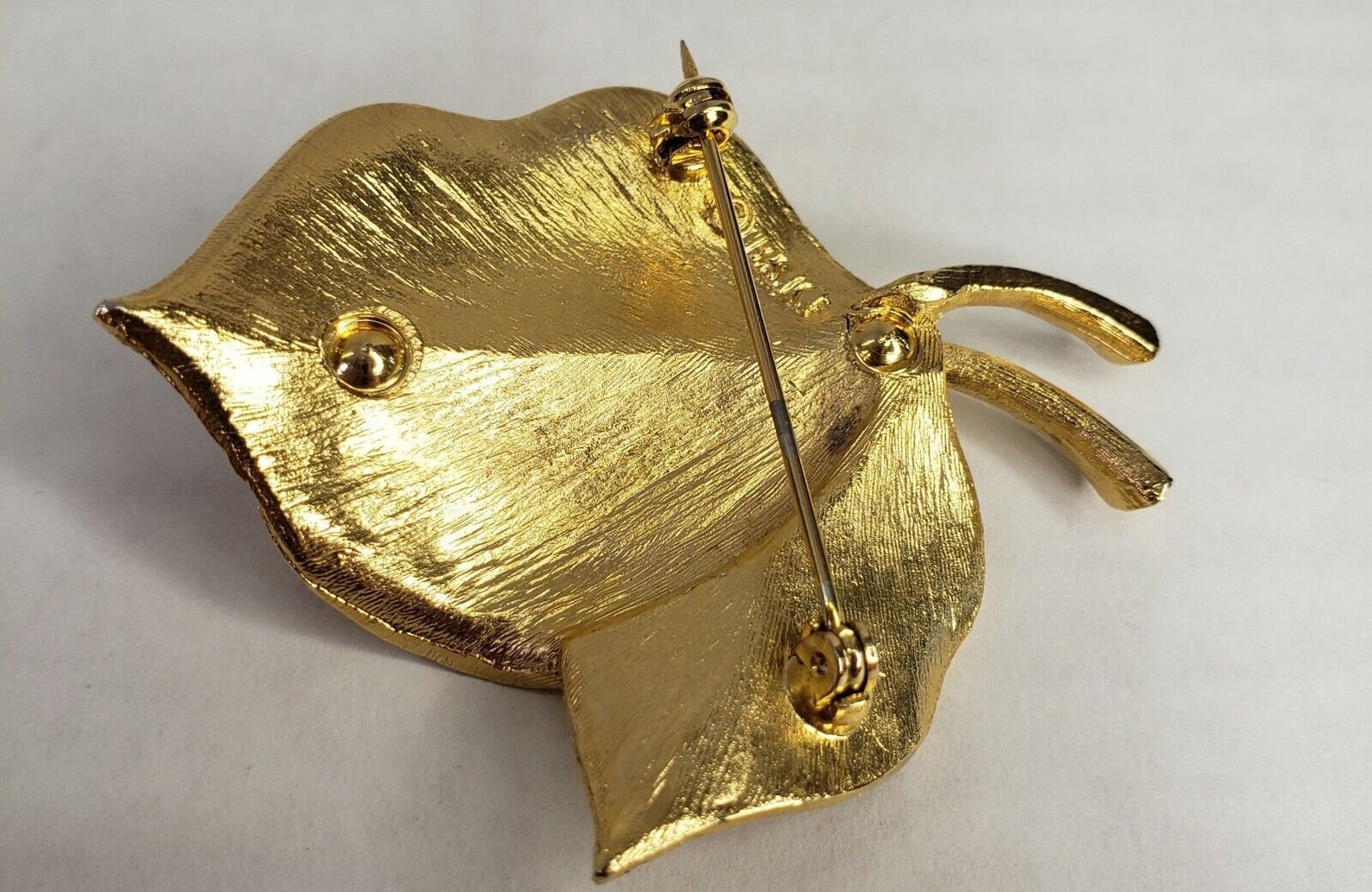 Benny Steinberg Slovitt and Kaslo BSSK Textured Gold Tone Vintage Leaf ...