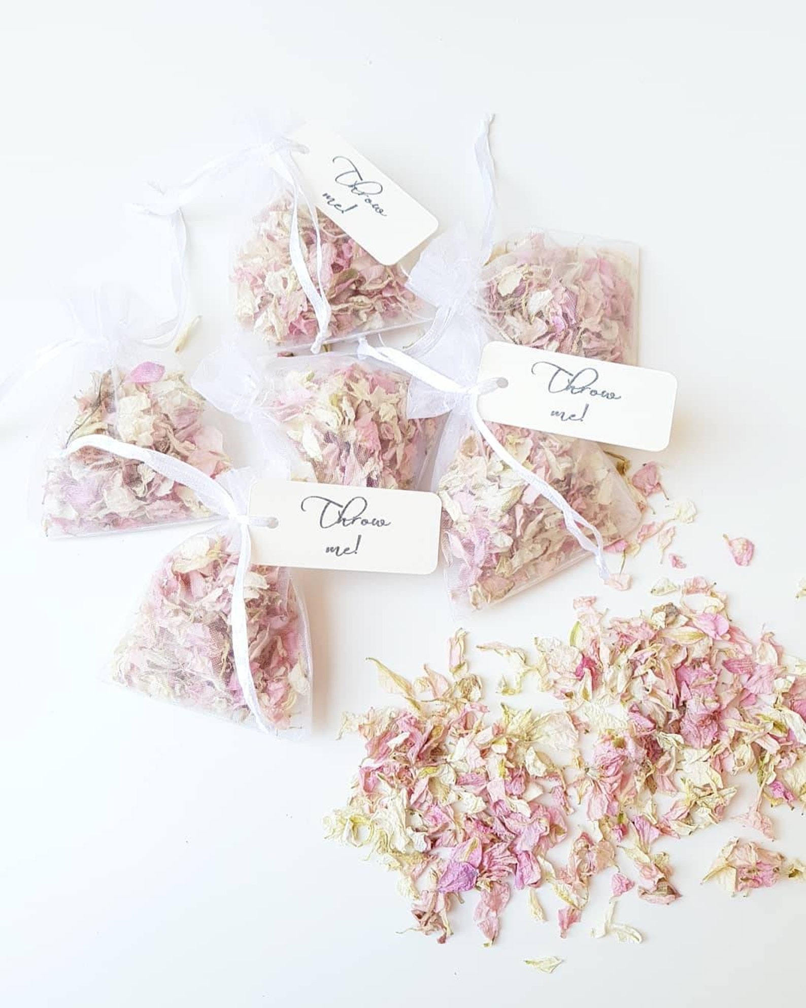 Biodegradable Flower Petal Confetti in Organza Bags - Etsy