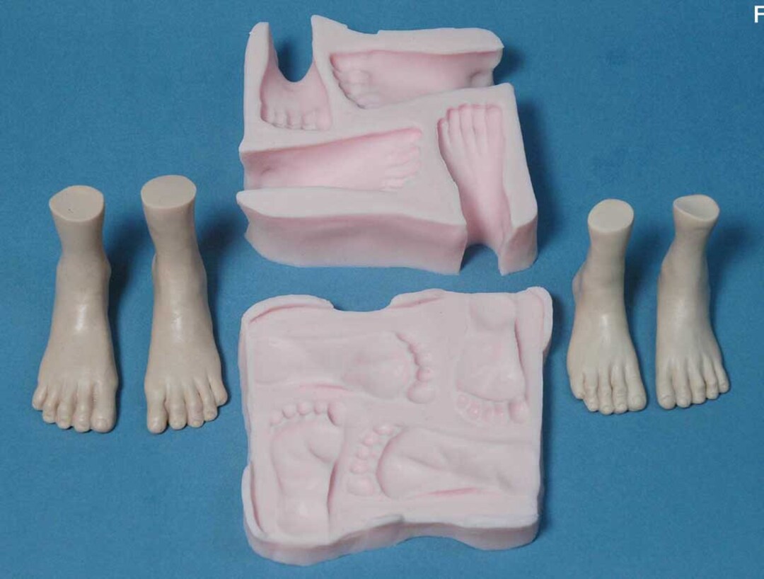 Moldf9 - 2" to 2 1/2" Foot Mold, Use With Our 2"- 3" Faces and Hand ...