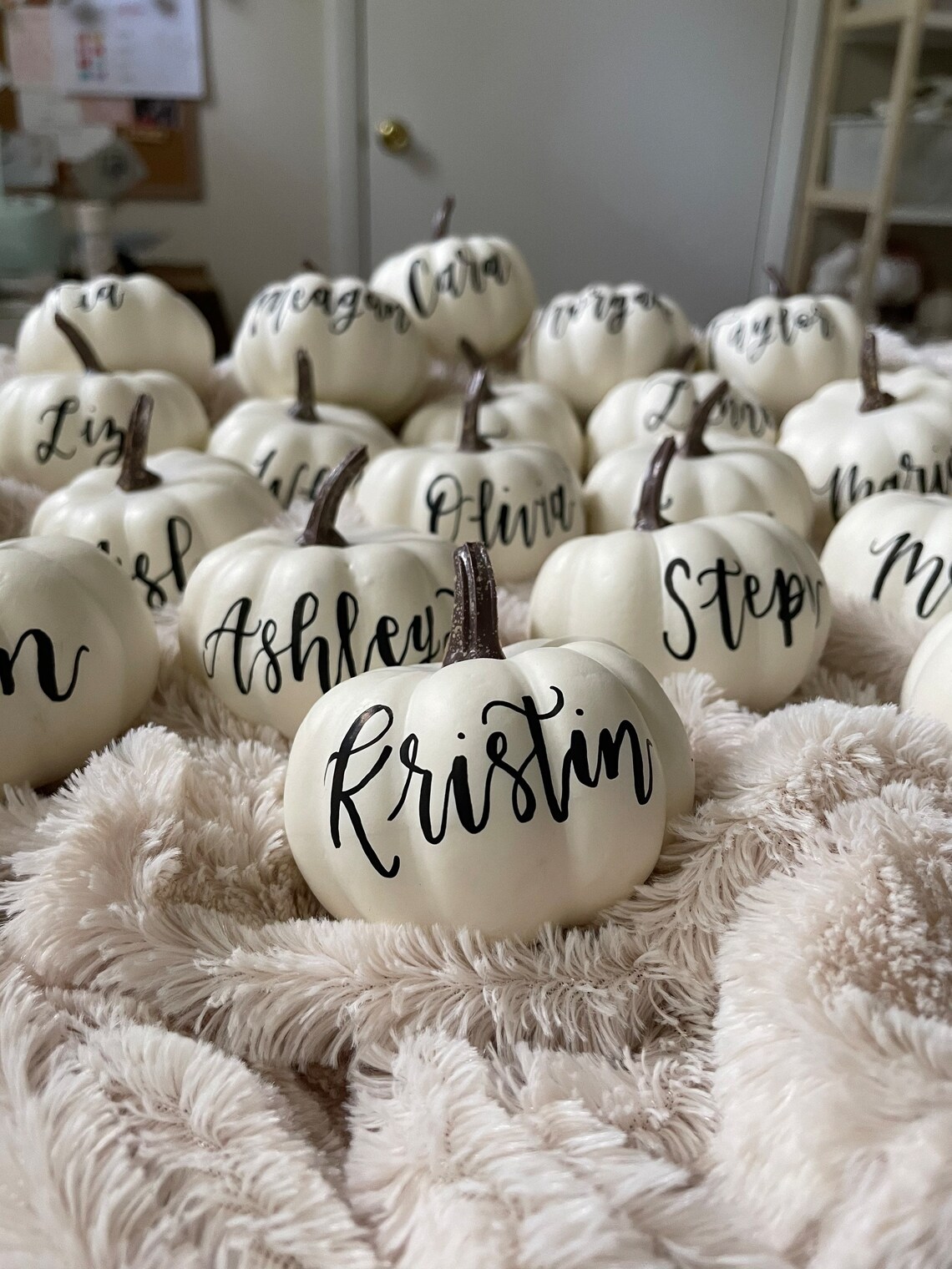 Personalized Pumpkin Place Card - White Faux Pumpkin, Thanksgiving ...