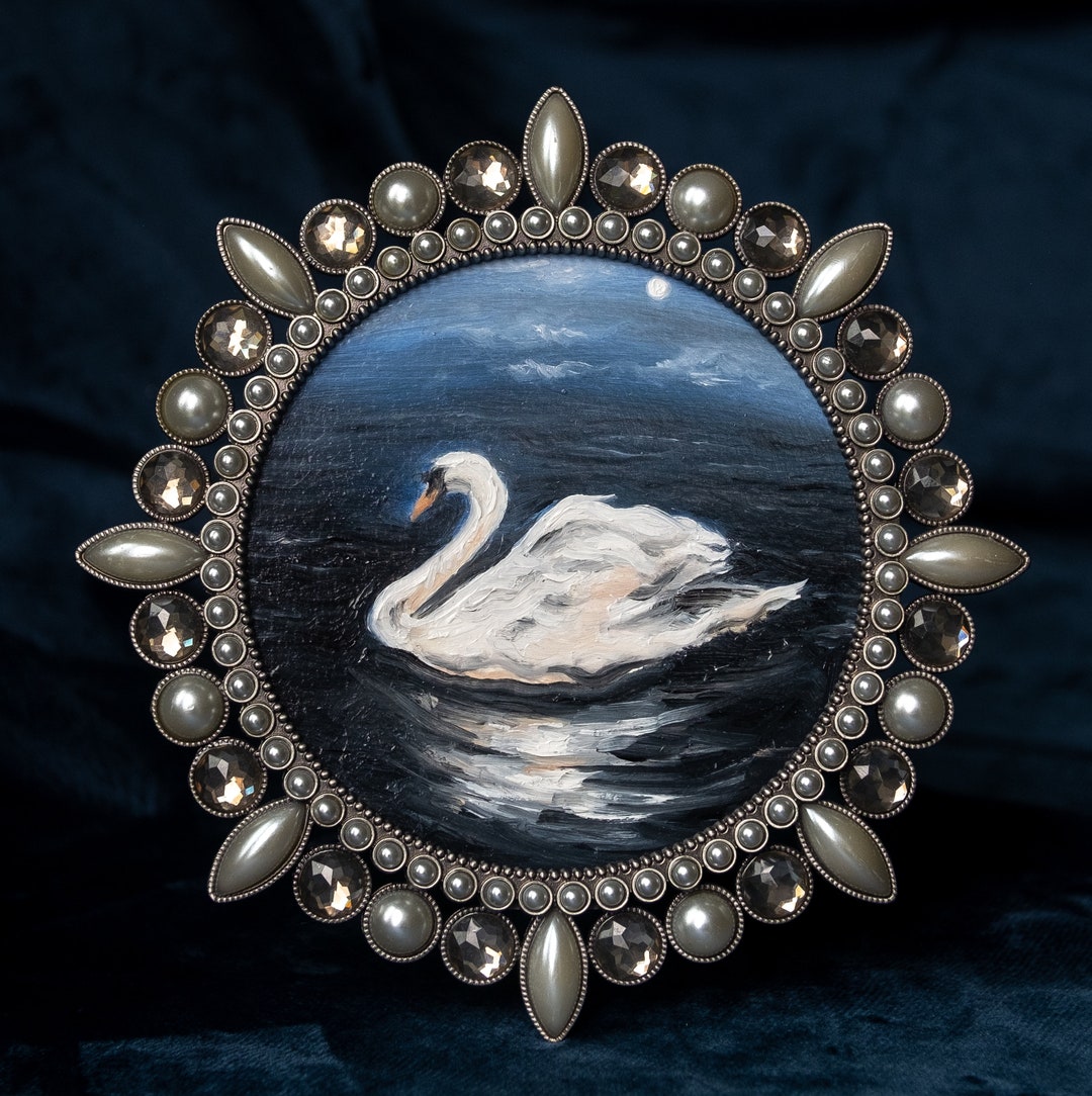 Round Original Oil Painting of a Swan. Midnight Swan Lake Painting With ...