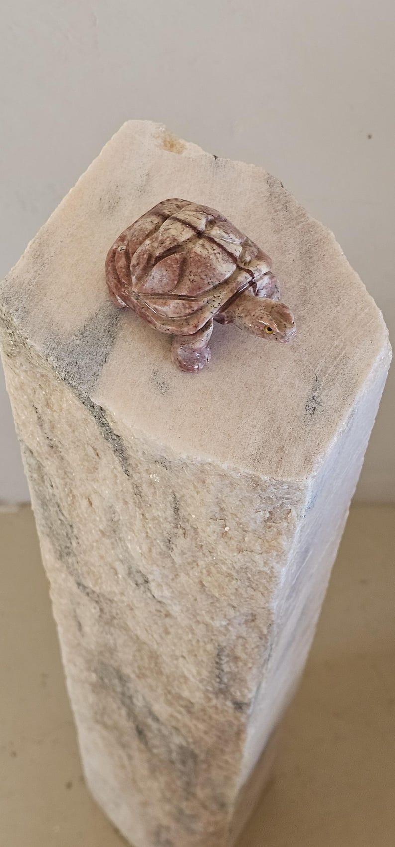 Marble Pedestal Column - Sculpture Stand - Plinth - Monolith - Solid ...