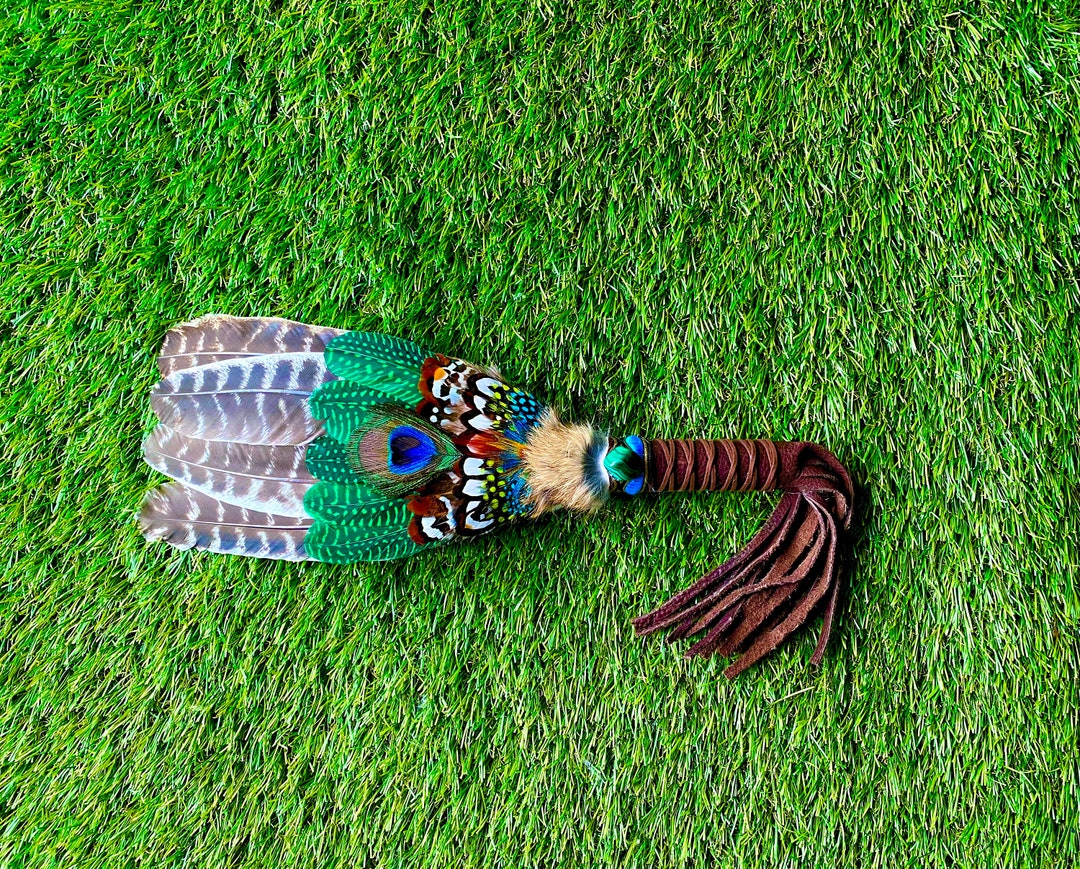 Beautiful Smudge Feather Fan. Shamanic Feather Fan for Smudging ...