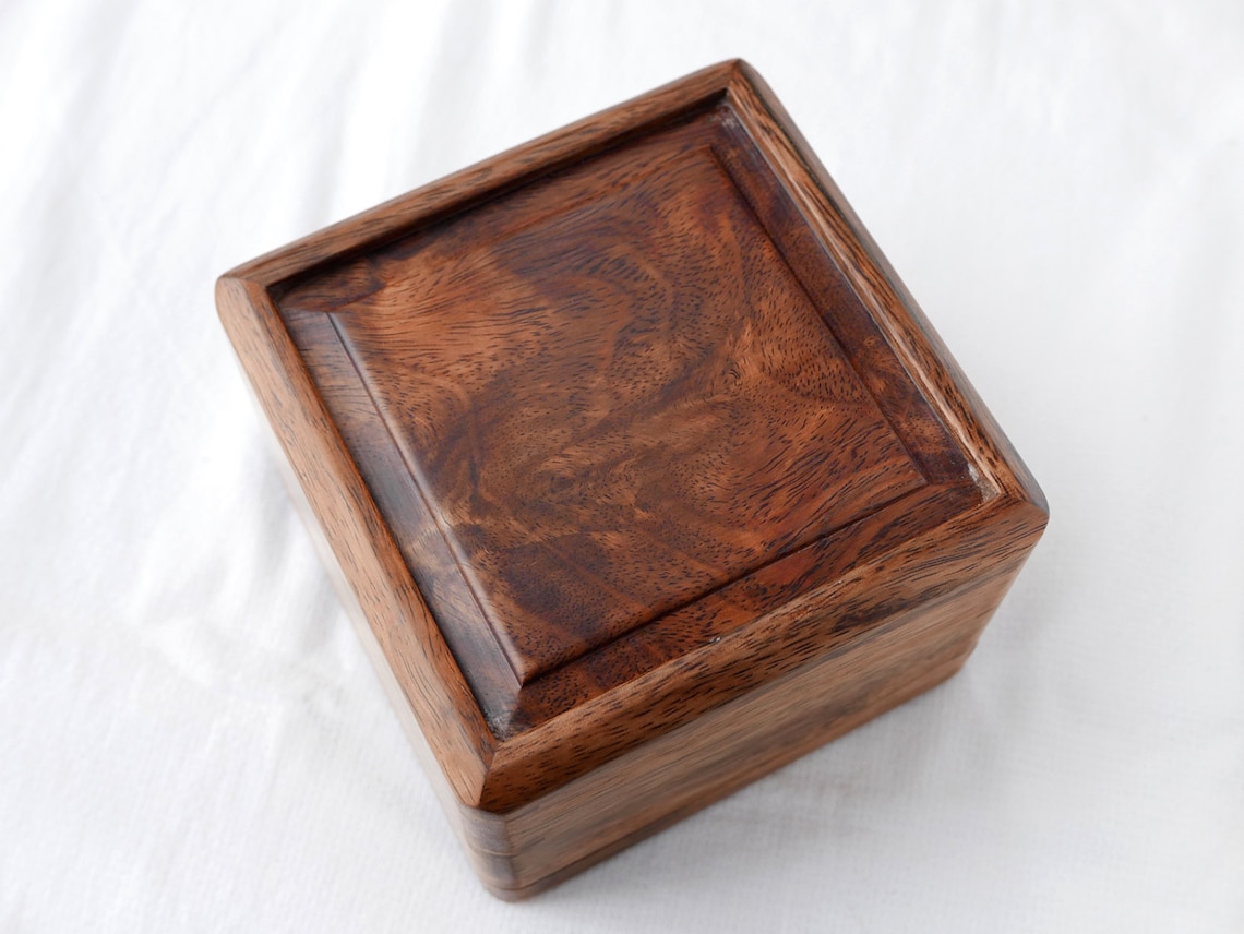 5 Custom Premium Walnut Wood Keepsake Box Storage Box - Etsy