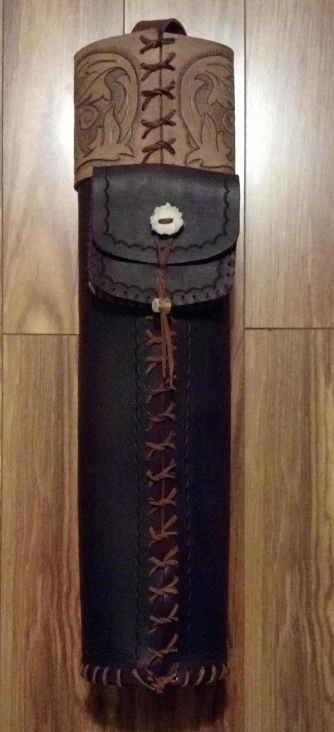 Hand Tooled Leather Custom Back Quiver. | Etsy