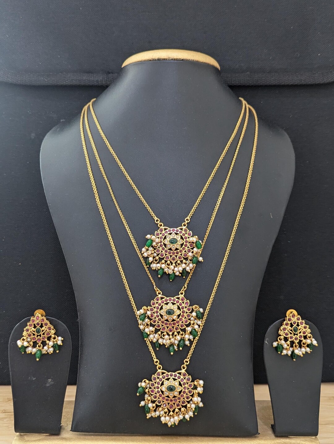 Step Chain Necklace Set / Triple Stranded Long Set / Gold Plated Kemp ...