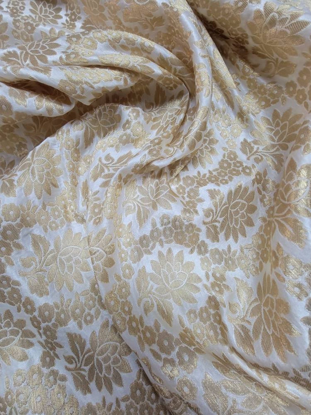 Metallic Brocade off White Color Mix With Gold Give You a Nice ...
