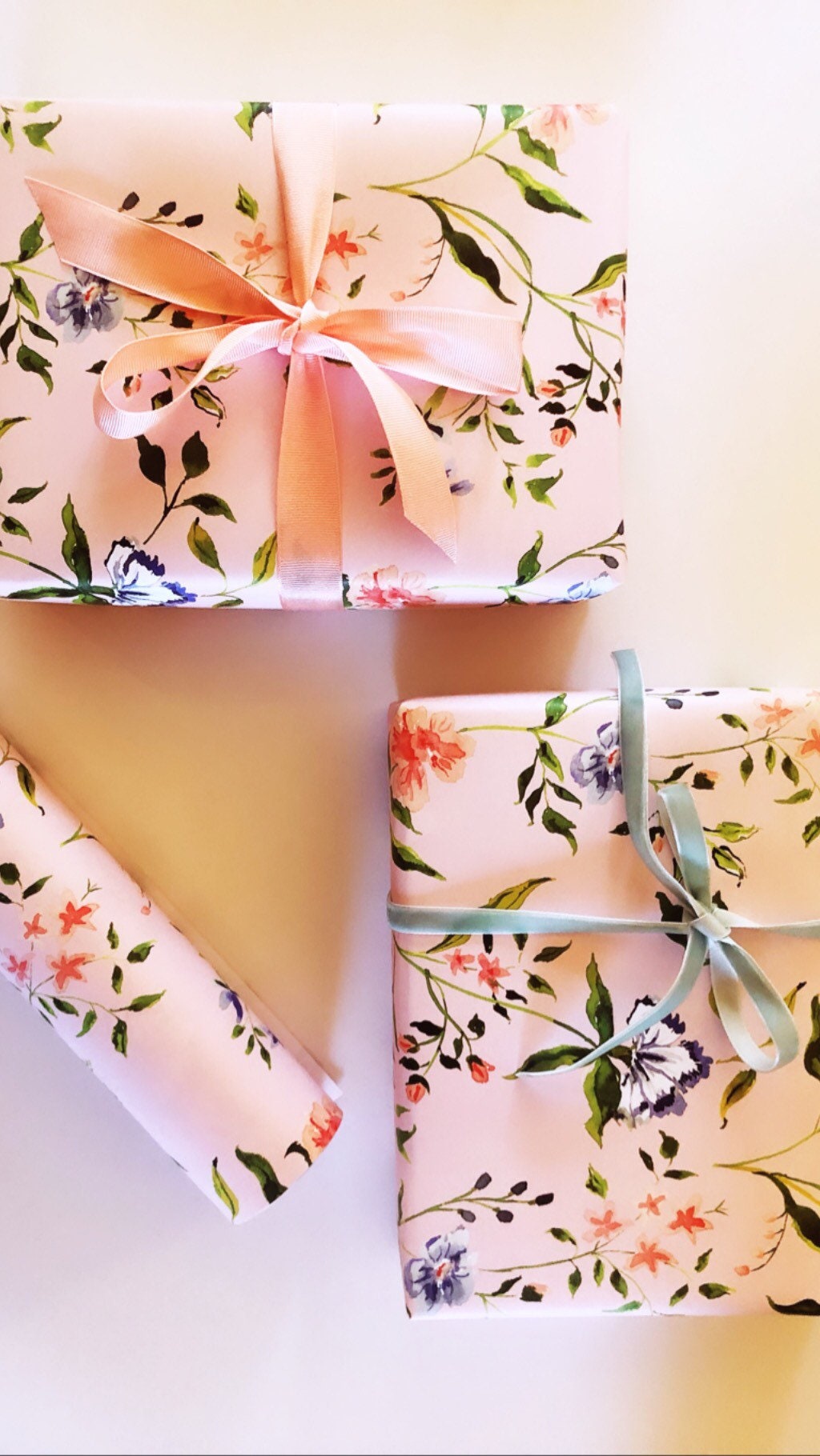 Wrapping Paper: Blue and Blush Vintage Floral Christmas | Etsy