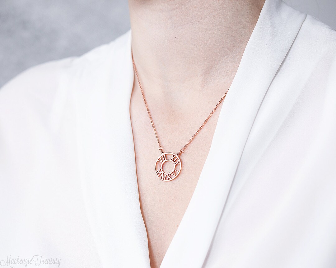 Roman Numeral Disc Necklace - Roman Numerals Necklace - Gold Circle ...