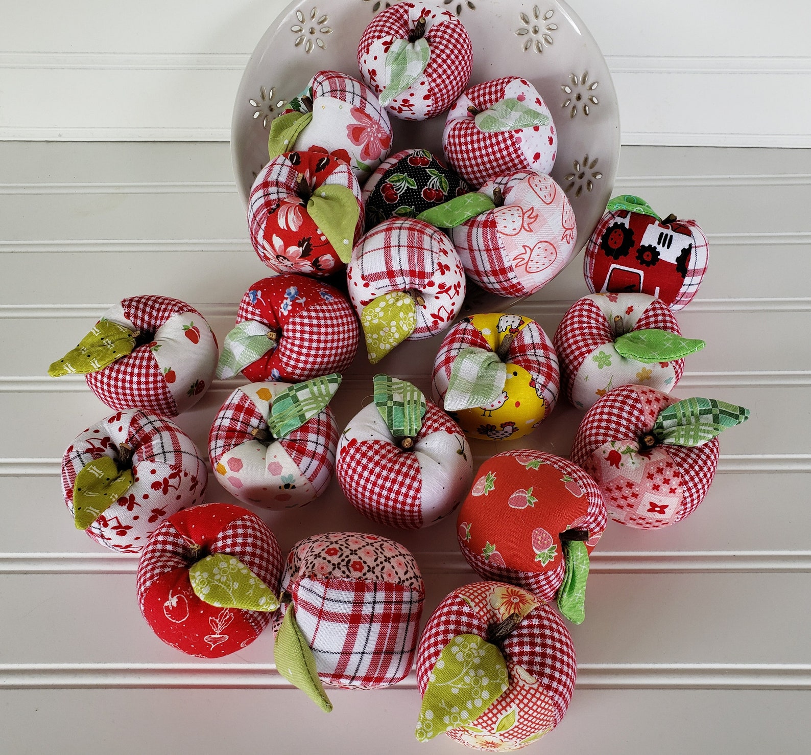 Patchwork Apple Bowl Filler Country Apple Summer Apple - Etsy Canada