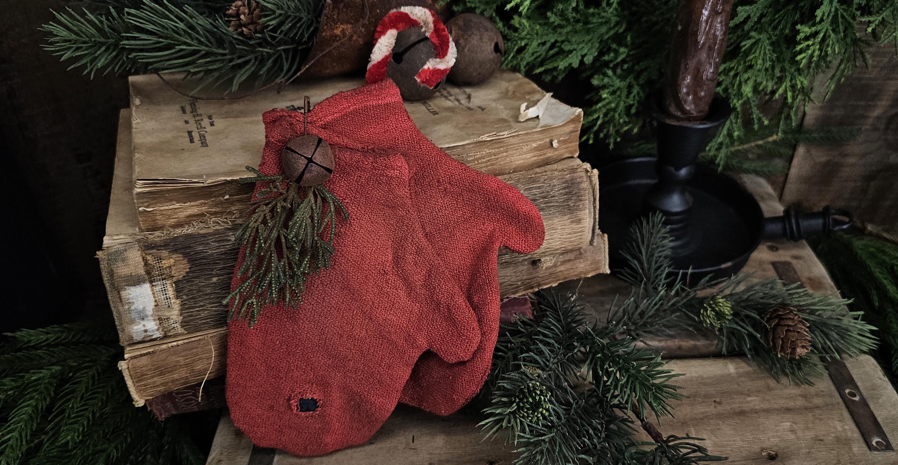 Vintage Christmas Mittens - Rustic Old Winter Mittens - Attic Home ...