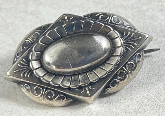 Antique Ornate Victorian Solid Sterling Silver Round … - Gem
