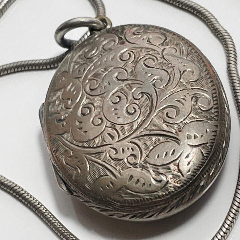 Extra Large Locket - Etsy
