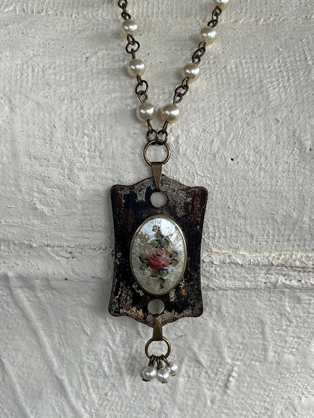Vintage Skeleton Key Cover Necklace With Rose and Pearl Accent - Etsy