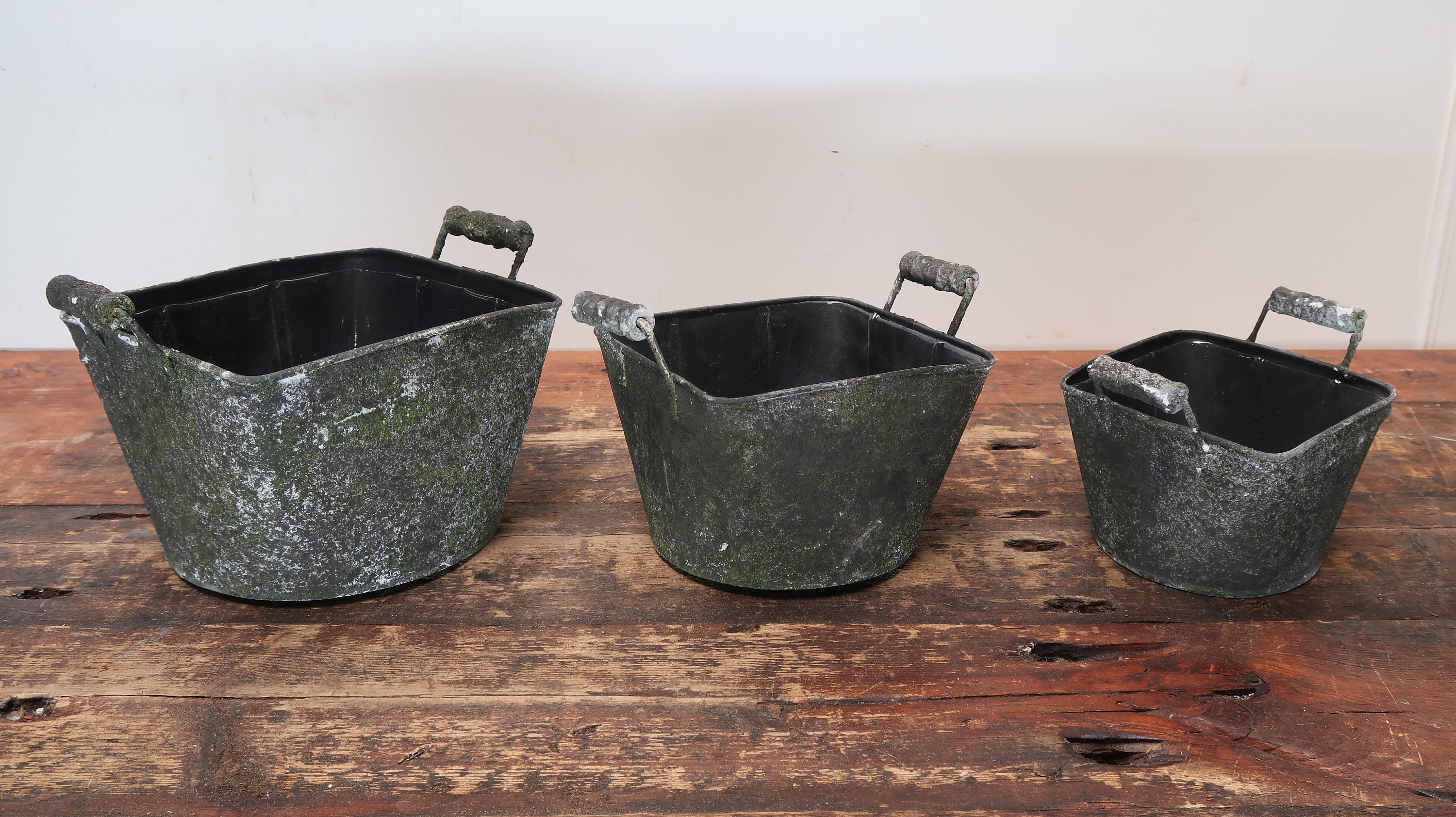 Rustic Metal Planters Set of 3 Nested Rustic Weathered Planter With ...