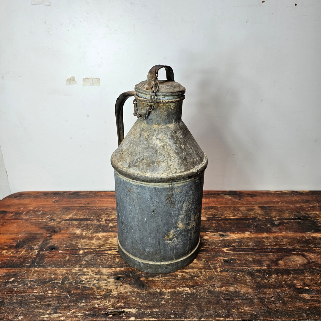 Vintage 12 Qts. Milk Jug Dairy Farm Steel Grey Metal Can Pitcher ...