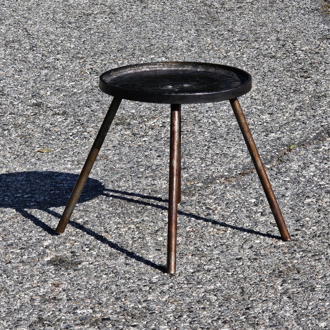 Industrial Style Small Metal Round Table / Plant Stand 10.75" Dia X 11. ...