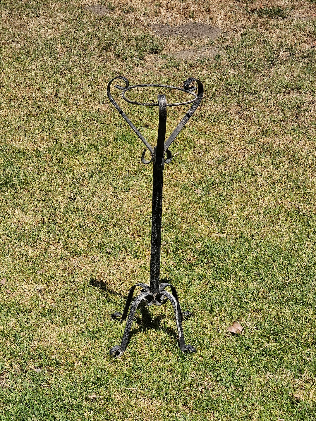 Vintage Scrolled Metal Plant Stand Rustic 29" H - Etsy