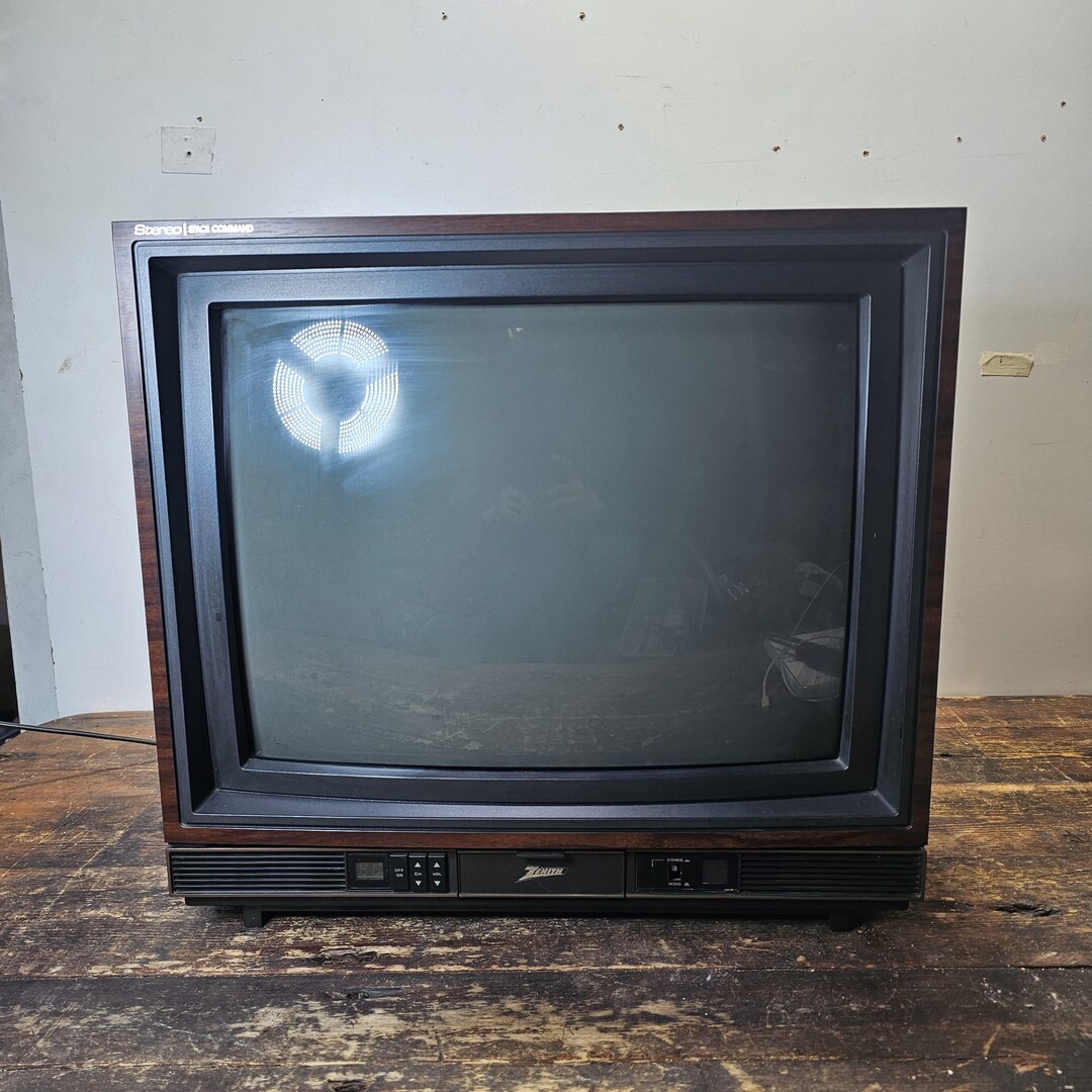 Vintage Zenith Space Command CRT Color TV 20” Retro Gaming Wood Grain ...